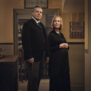Tous les posters et affiches du film Downton Abbey III : le grand final - AlloCiné