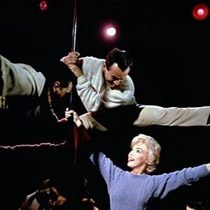 Le Milliardaire : Photos et affiches - AlloCiné