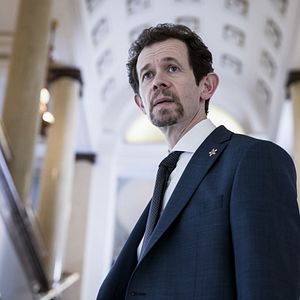 Adam Godley Allociné