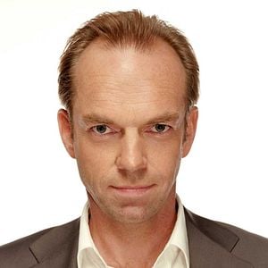 Hugo Weaving - AlloCiné