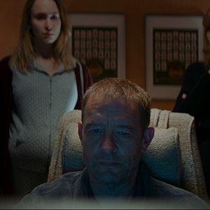 Await Further Instructions - Film 2018 - AlloCiné