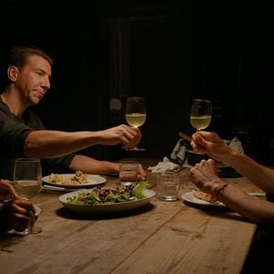 The Wait - Film 2021 - AlloCiné