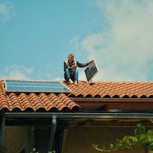 Low-Tech - Film documentaire 2023 - AlloCiné