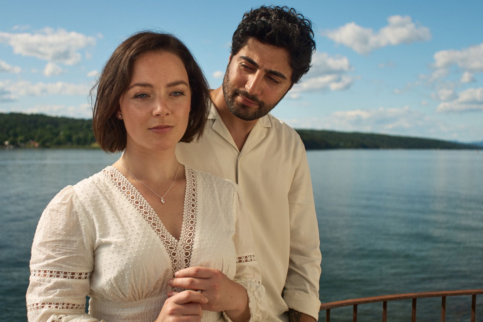 Midsummer Night : Photo Peiman Azizpour, Amalia Holm - 4 sur 10 - AlloCiné