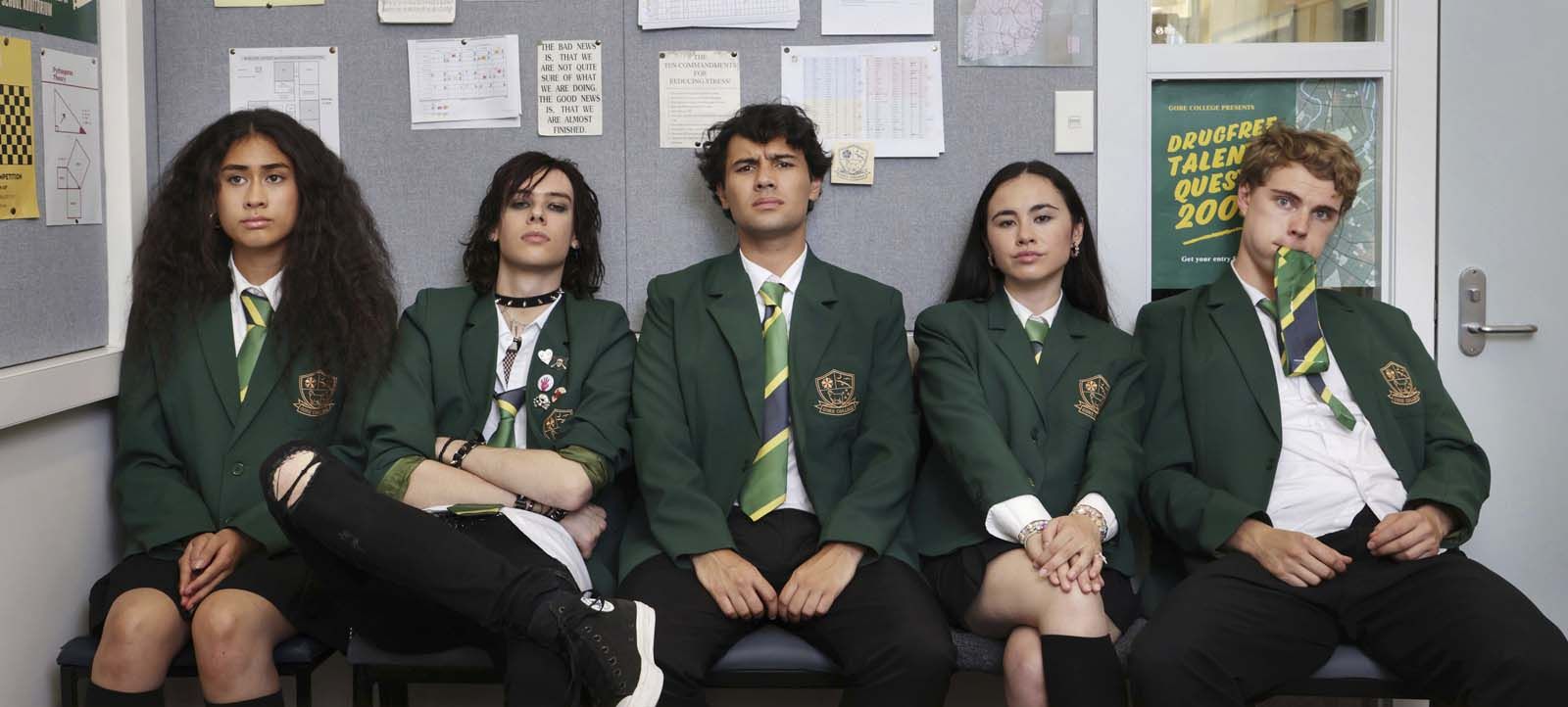 Photo de Max Crean - Photo Felicia To'a, Jackson Cook, Shervonne Grierson, James Sexton, Max ...