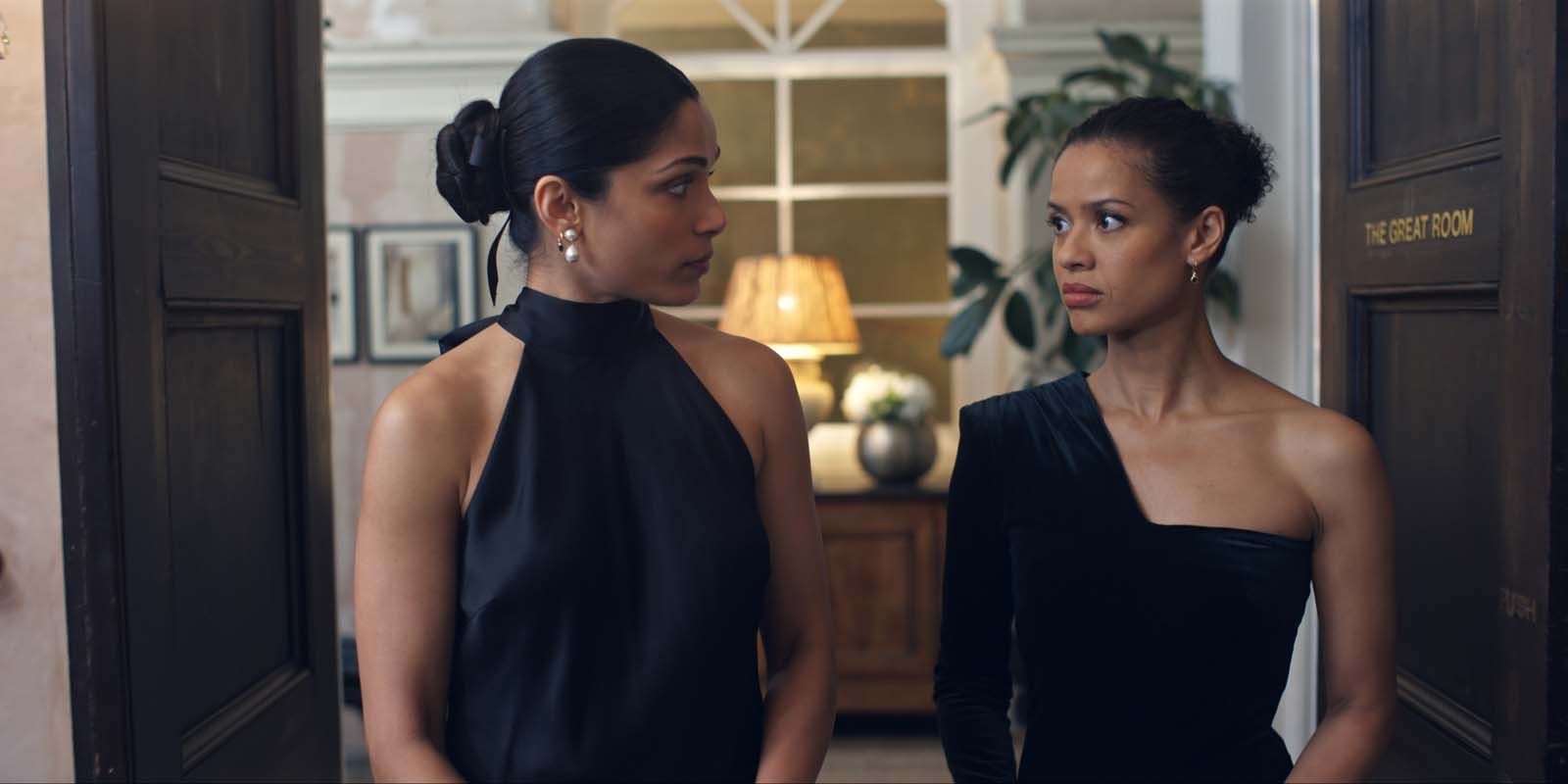 Surface (2022) : Surface (2022) : Photo Freida Pinto, Gugu Mbatha-Raw - 5 sur 19 - AlloCiné