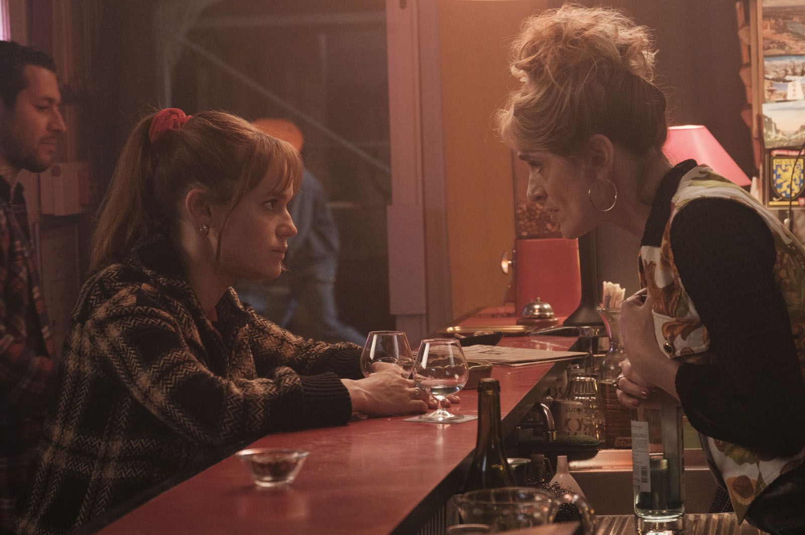 Flashback : Flashback : Photo Constance Gay, Olivia Côte - 2 sur 52 ...