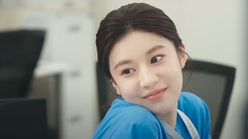 Resident Playbook - saison 1 Bande-annonce VO STEN - Trailer Resident ...