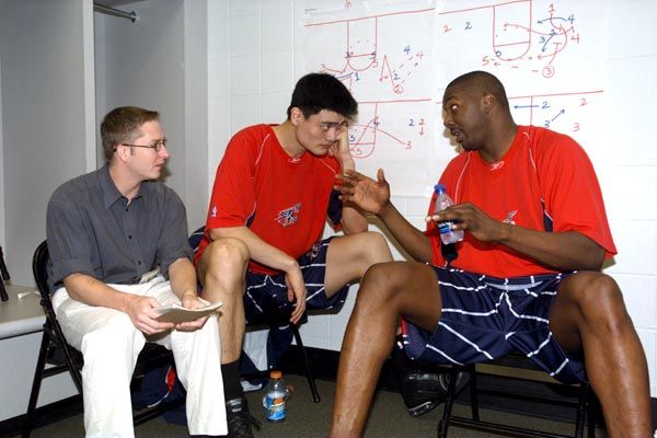 Photo de Adam Del Deo - The Year of the Yao : Photo Adam Del Deo, Ming ...