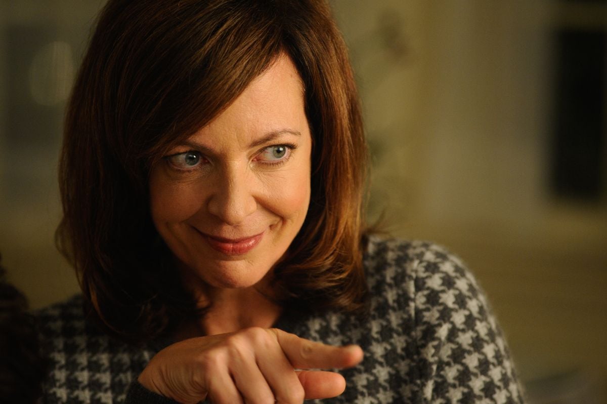 Photo de Allison Janney - Love Next Door : Photo Allison Janney - AlloCiné