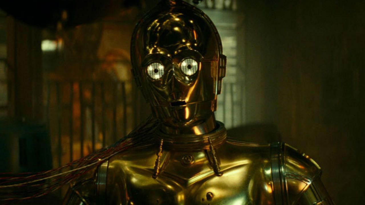 Star Wars : pourquoi C-3PO avait un bras rouge dans l'épisode VII ...