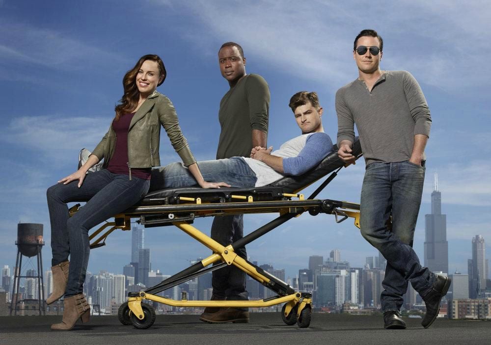 Photo de Kevin Bigley - Photo Michael Mosley, Jessica McNamee, Kevin ...