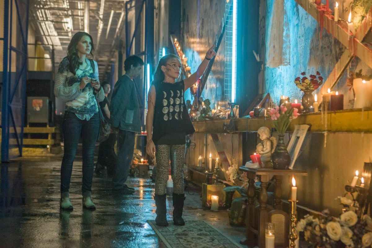 Photo de Summer Parker - Star-Crossed : Photo Aimee Teegarden, Summer ...