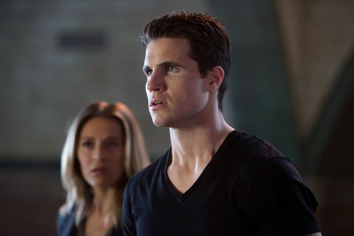 Photo de Robbie Amell - The Tomorrow People (2013) : Photo Robbie Amell ...