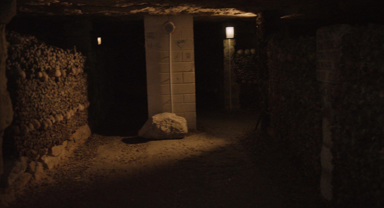 Photo promotionnelle du film Catacombes - Photo 16 sur 27 - AlloCiné