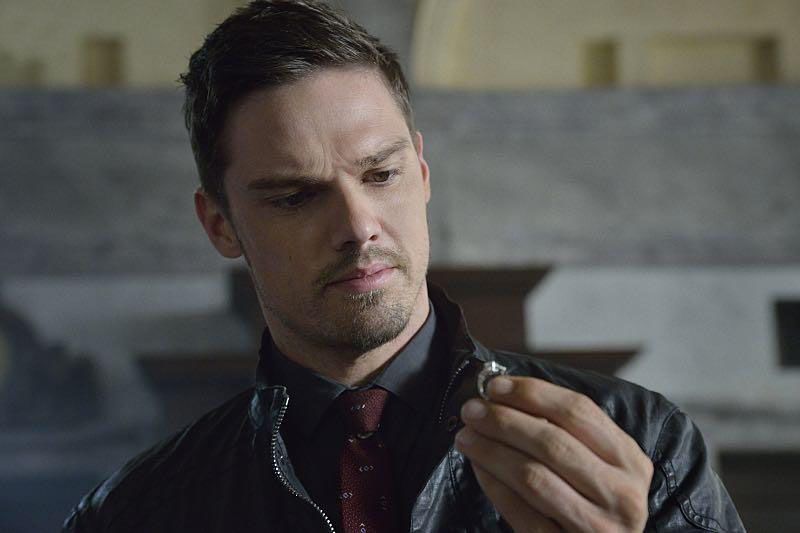 Beauty and The Beast (2012) : Beauty and The Beast (2012) : Photo Jay ...