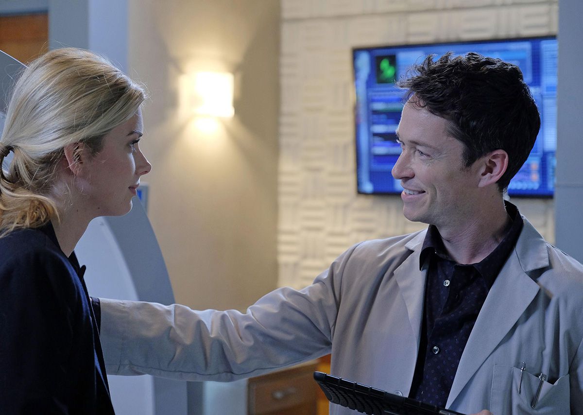 Photo de Simon Quarterman - Stitchers : Photo Emma Ishta, Simon ...