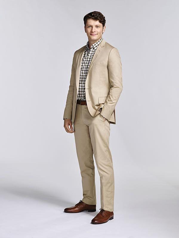 Photo de Brett Dier - Photo Brett Dier - Photo 56 sur 109 - AlloCiné