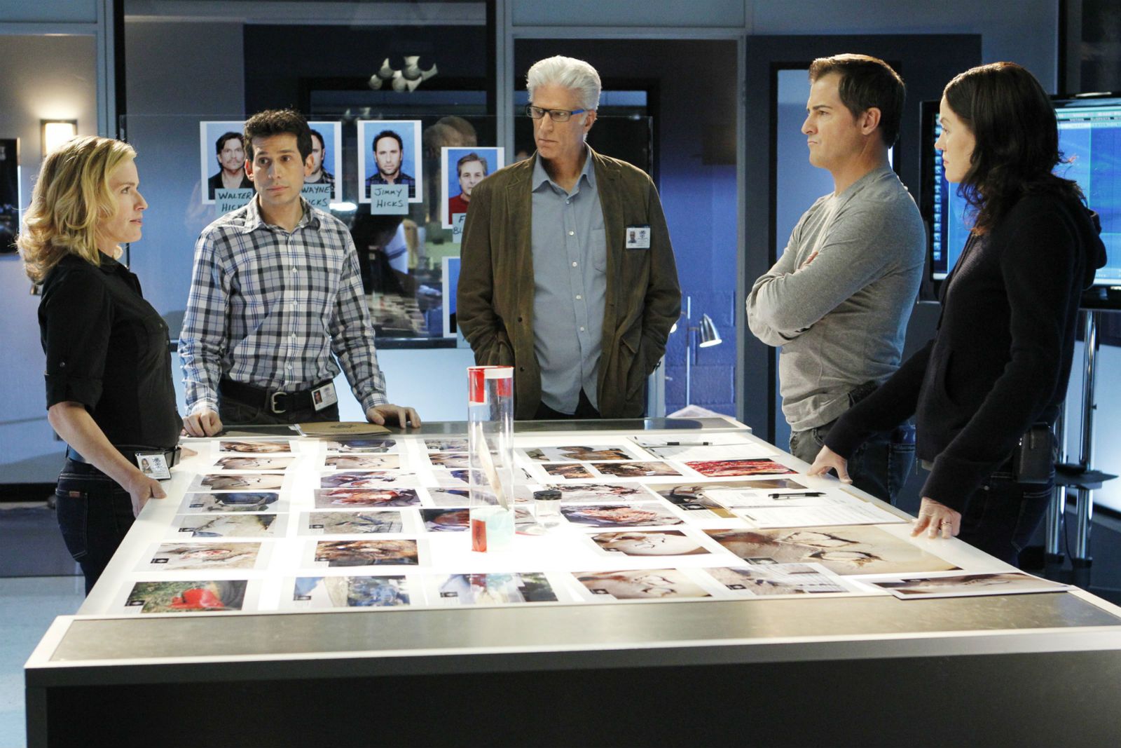 Les Experts : Les Experts : Photo - 296 sur 846 - AlloCiné