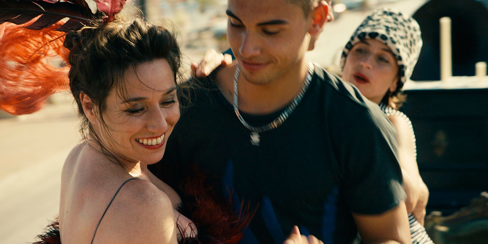 Photo du film Les Ogres - Photo 2 sur 11 - AlloCiné