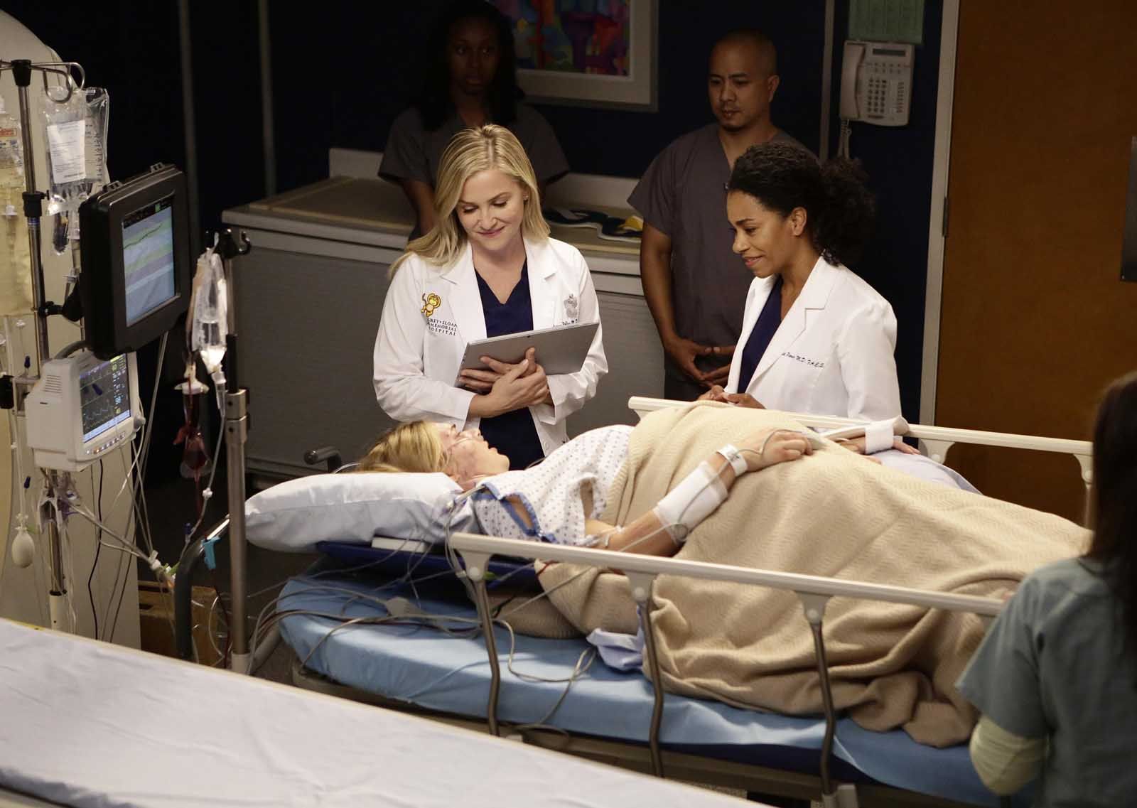 Grey's Anatomy : Grey's Anatomy : Photo Jessica Capshaw, Kelly McCreary ...