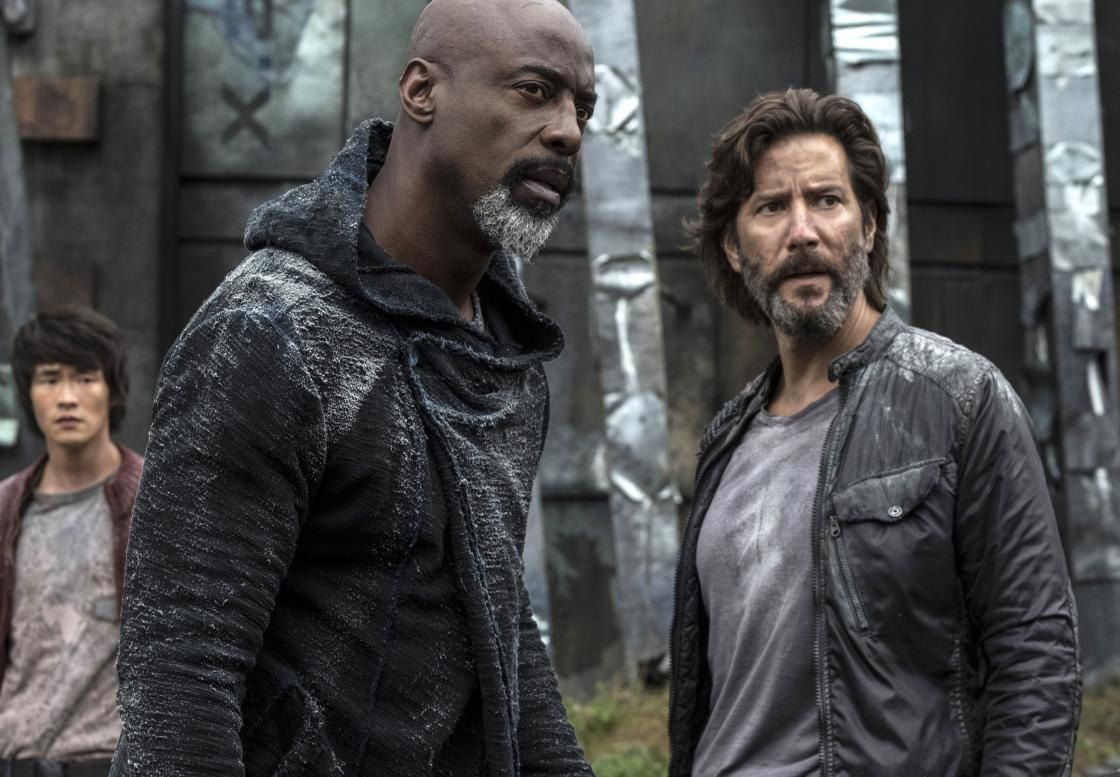 Les 100 : Les 100 : Photo Chris Larkin, Henry Ian Cusick, Isaiah ...
