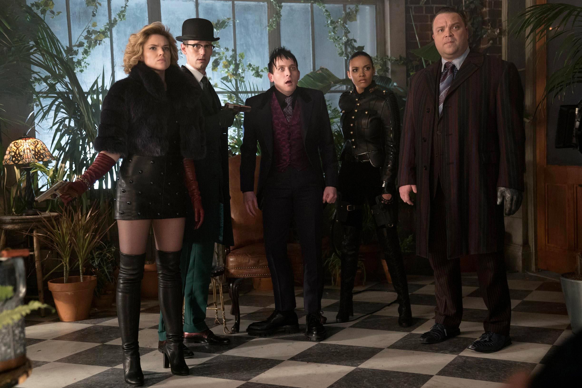 Gotham (2014) : Gotham (2014) : Photo Erin Richards, Jessica Lucas ...