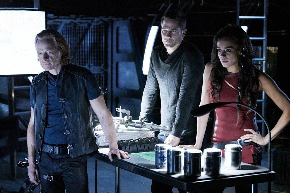 Killjoys : Killjoys : Photo Luke MacFarlane, Patrick Garrow, Hannah ...