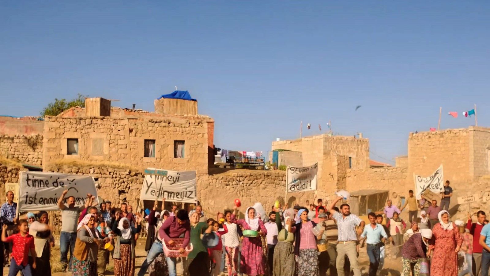 Photo du film Ay Lav Yu Tuu - Photo 9 sur 42 - AlloCiné