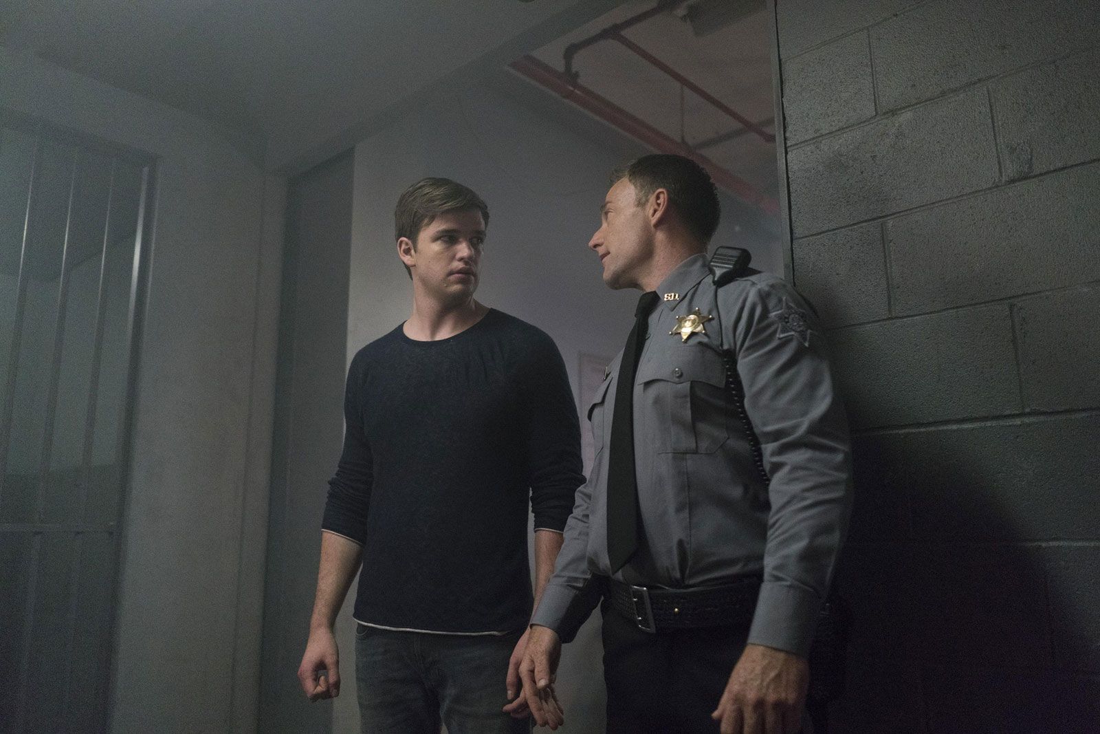 Photo de Toby Levins - Beyond : Photo Toby Levins, Burkely Duffield - Photo 1 sur 3 - AlloCiné