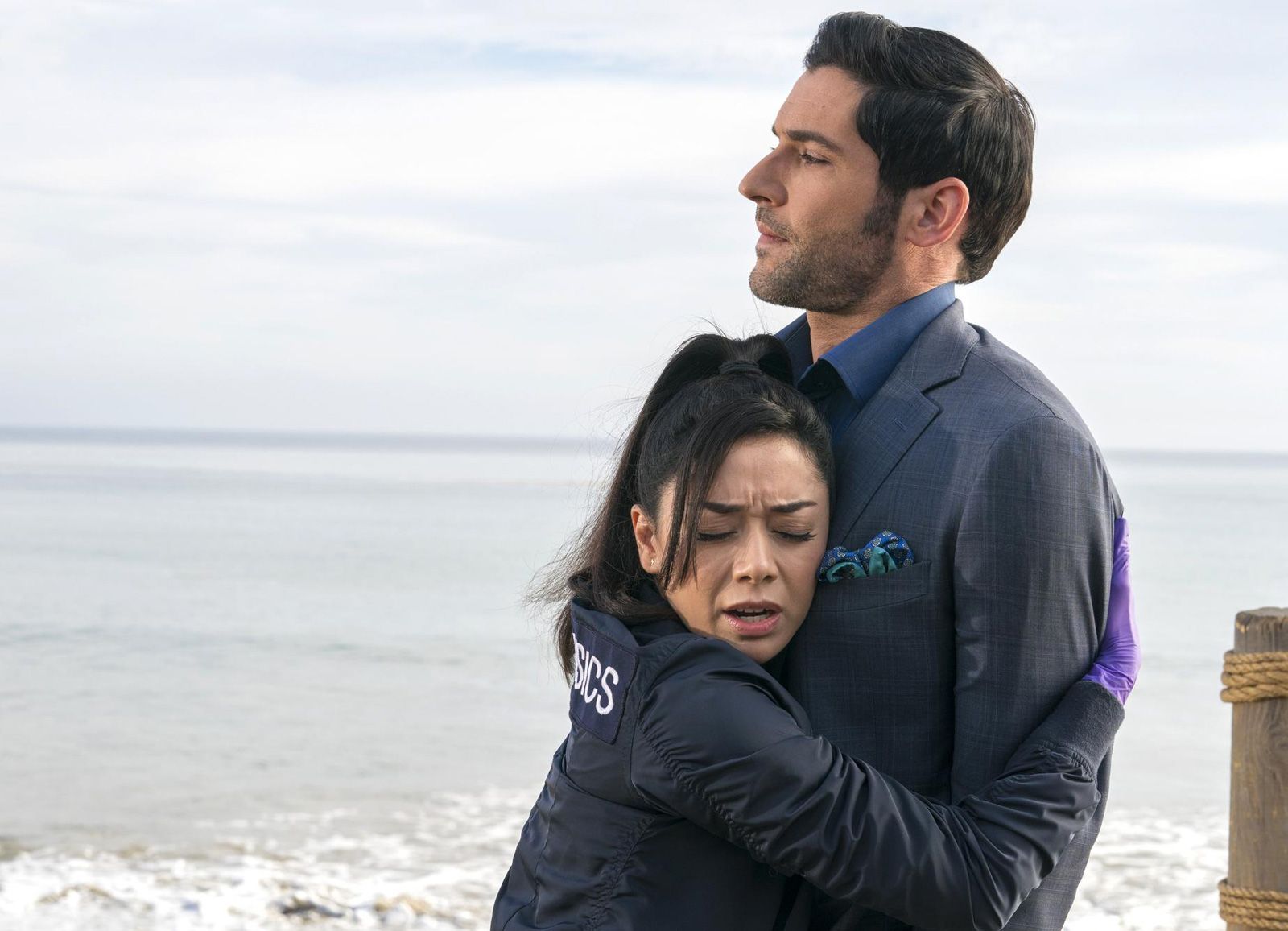 Lucifer : Lucifer : Photo Tom Ellis, Aimee Garcia - 120 sur 456 - AlloCiné