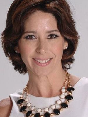 Laura Novoa - AlloCiné