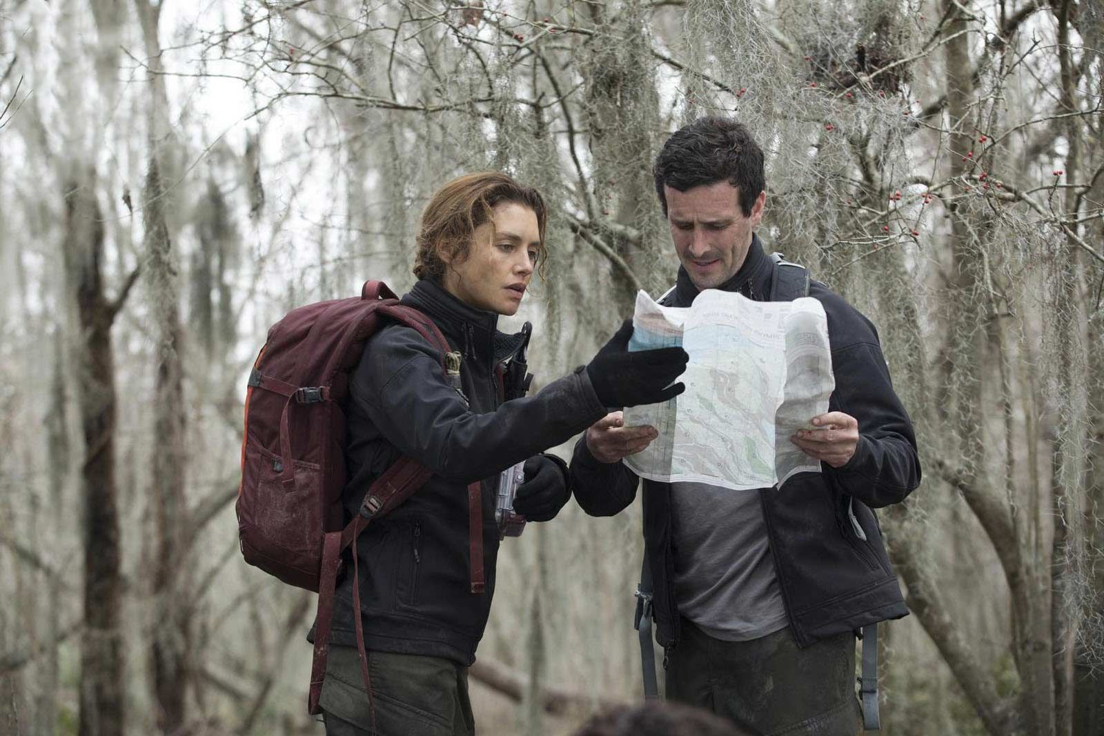 The First : The First : Photo Hannah Ware, James Ransone - 49 sur 49 ...