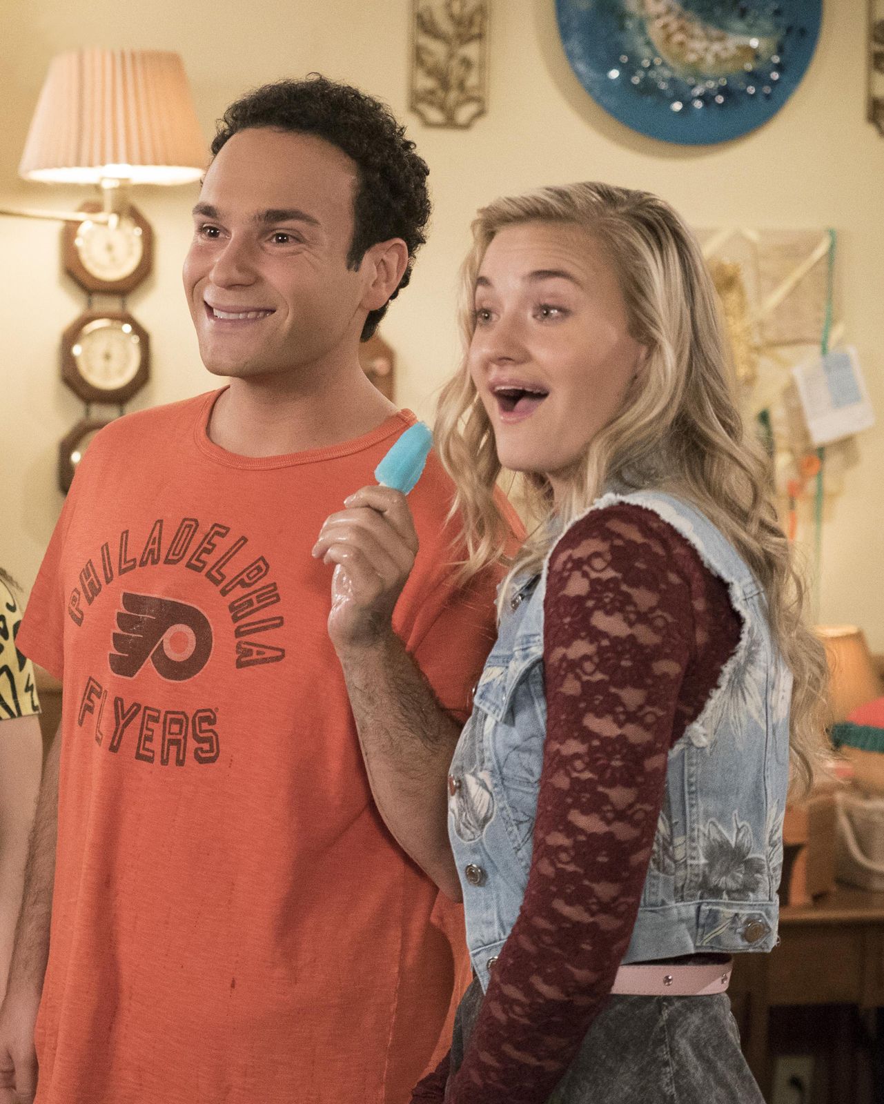 Les Goldberg : Les Goldberg : Photo AJ Michalka, Troy Gentile - 263 sur ...