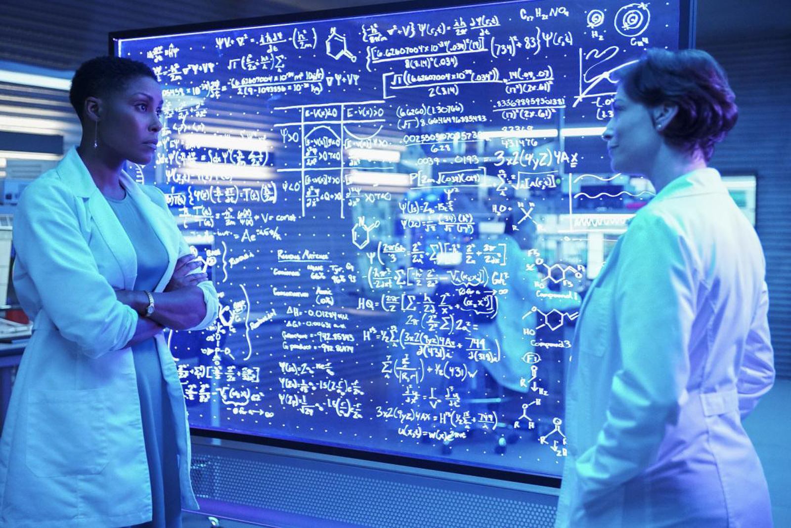 Black Lightning : Black Lightning : Photo Christine Adams, Jennifer ...