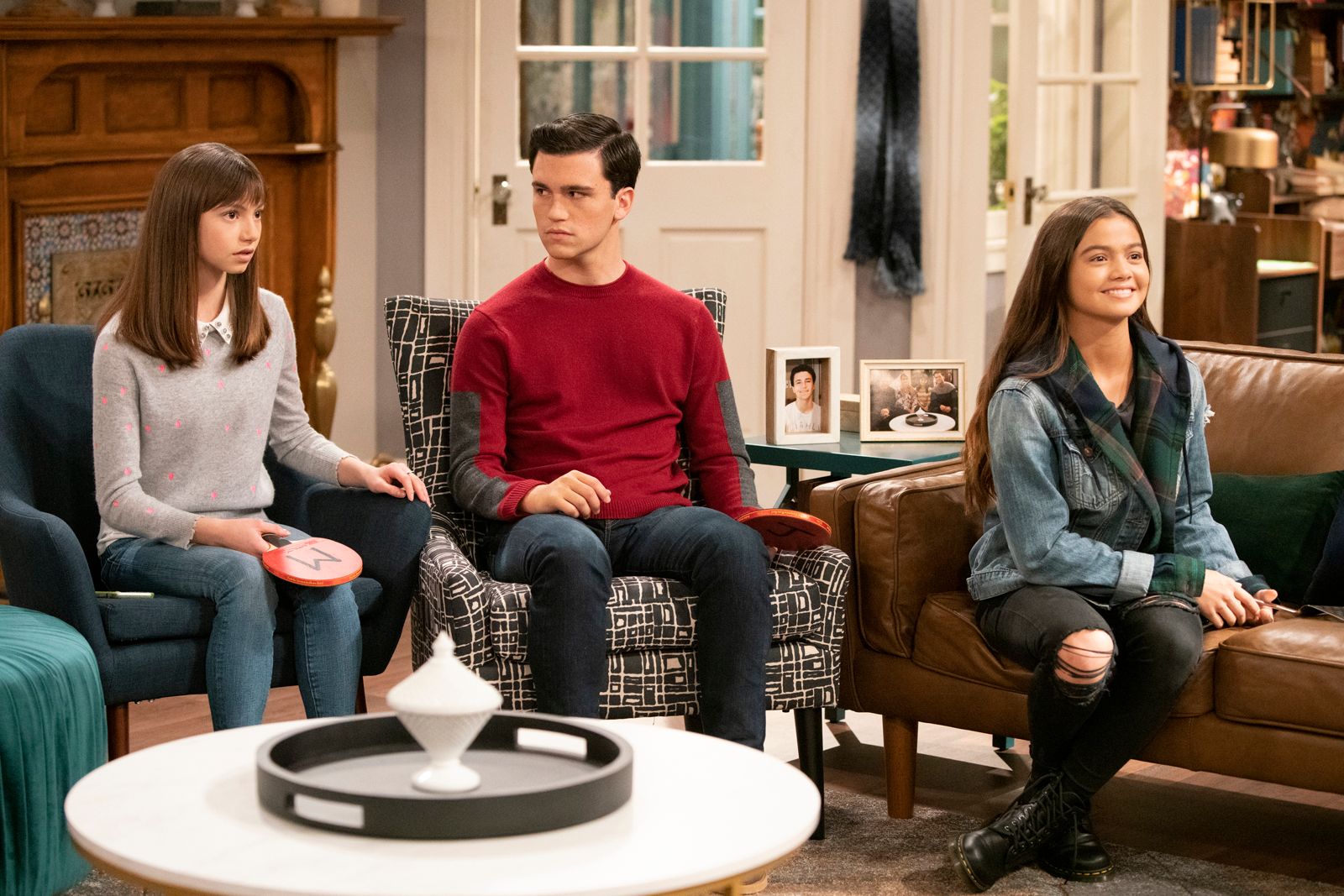 Le Secret de Nick : Le Secret de Nick : Photo Siena Agudong, Lauren ...