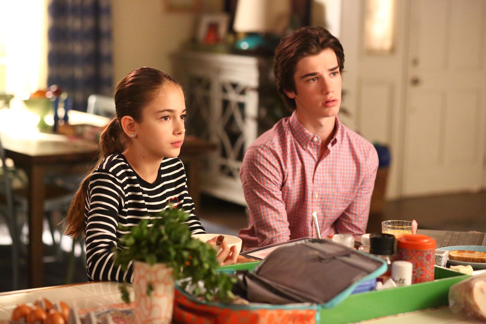 Photo de Daniel DiMaggio - American Housewife (2016) : Photo Julia ...