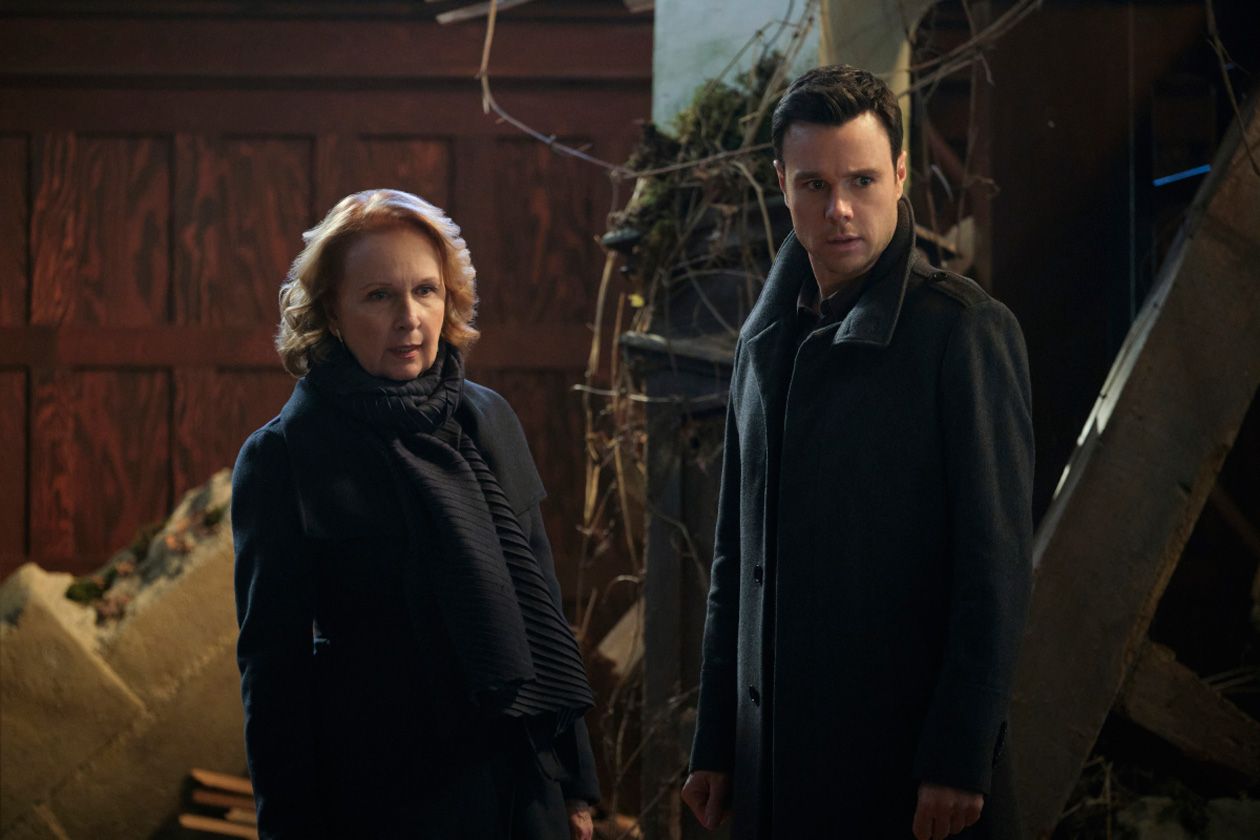 Charmed (2018) : Charmed (2018) : Photo Kate Burton, Rupert Evans - 41 ...