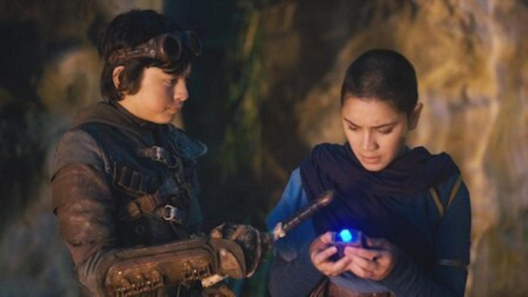 Poster saison 2 - Affiche 3 sur 21 - AlloCiné