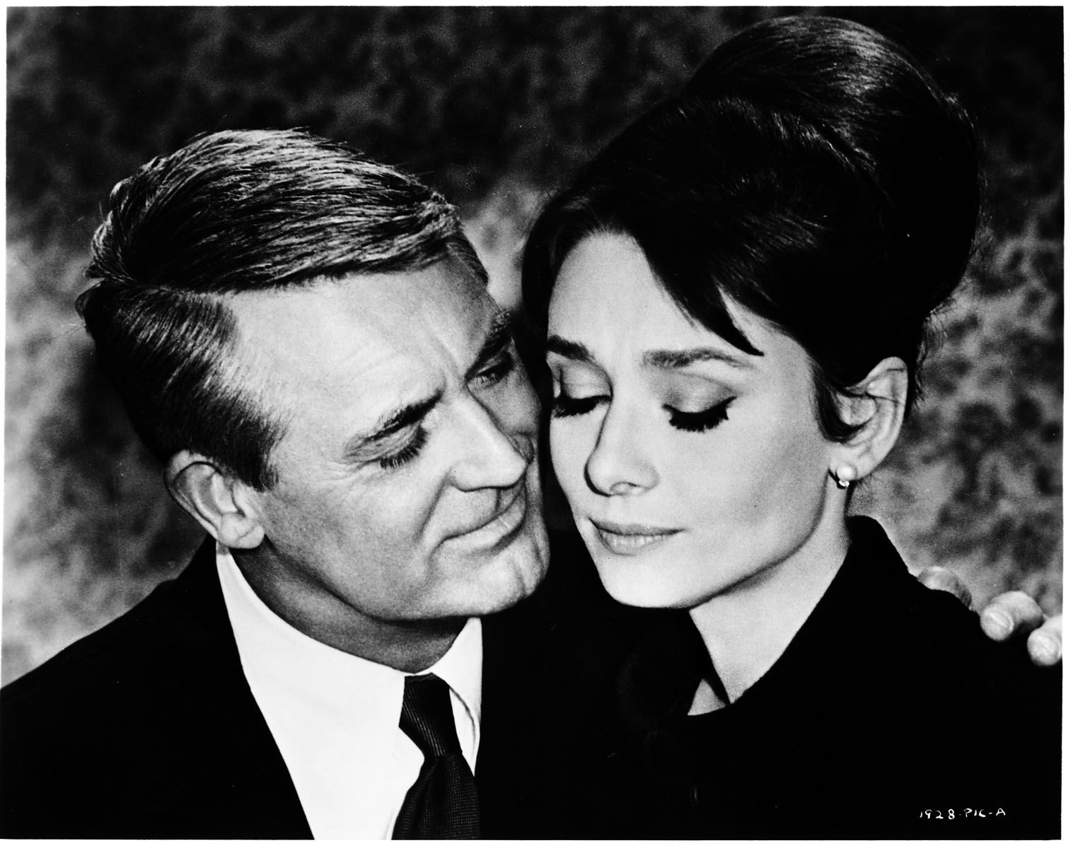 Photo du film Charade - Photo 4 sur 11 - AlloCiné