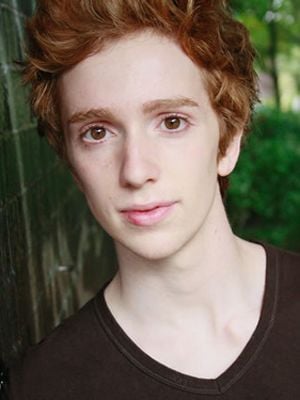 Luke Newberry - AlloCiné