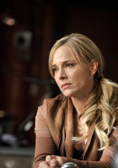 Defiance : Defiance : Photo Julie Benz - 172 sur 219 - AlloCiné