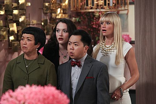 Photo de Matthew Moy - 2 Broke Girls : Photo Kat Dennings, Karen ...