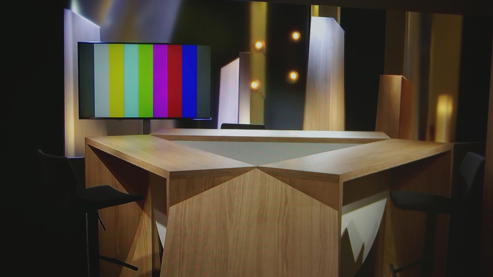 Photo du film Media Crash - qui a tué le débat public ? - Photo 2 sur ...