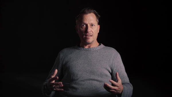 Poster Captive Audience saison 1 - Affiche 2 sur 4 - AlloCiné