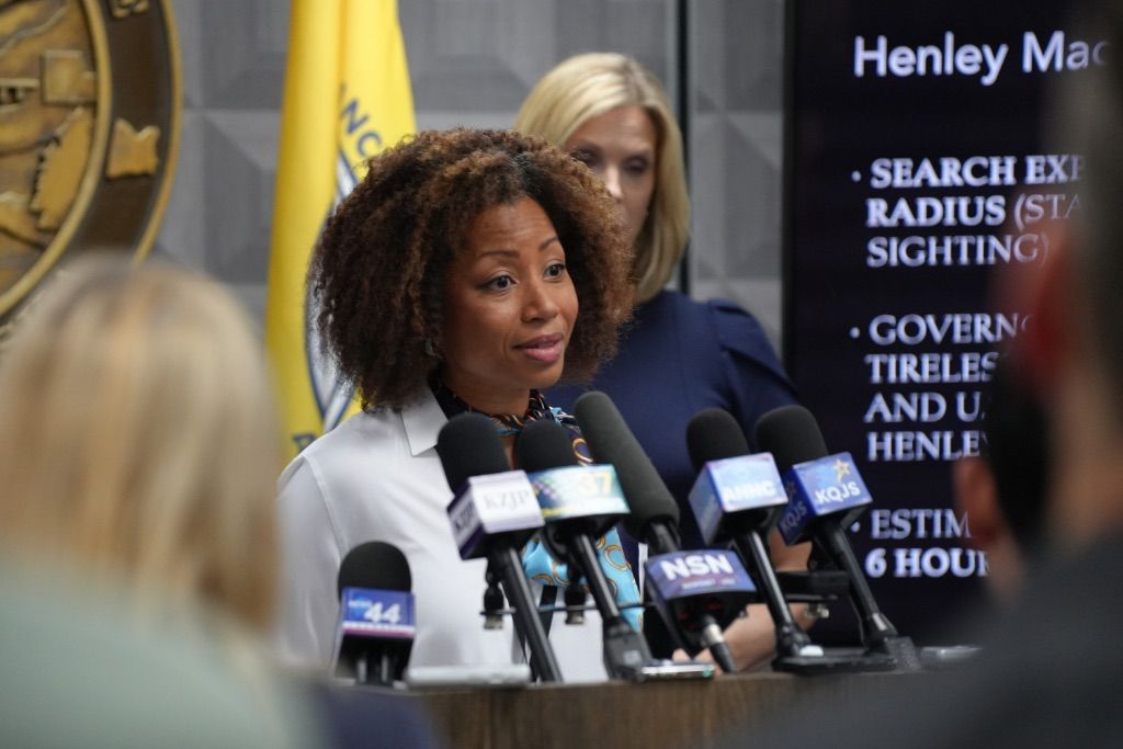 Alaska Daily : Alaska Daily : Photo Madeleine Kelders - 7 sur 16 - AlloCiné