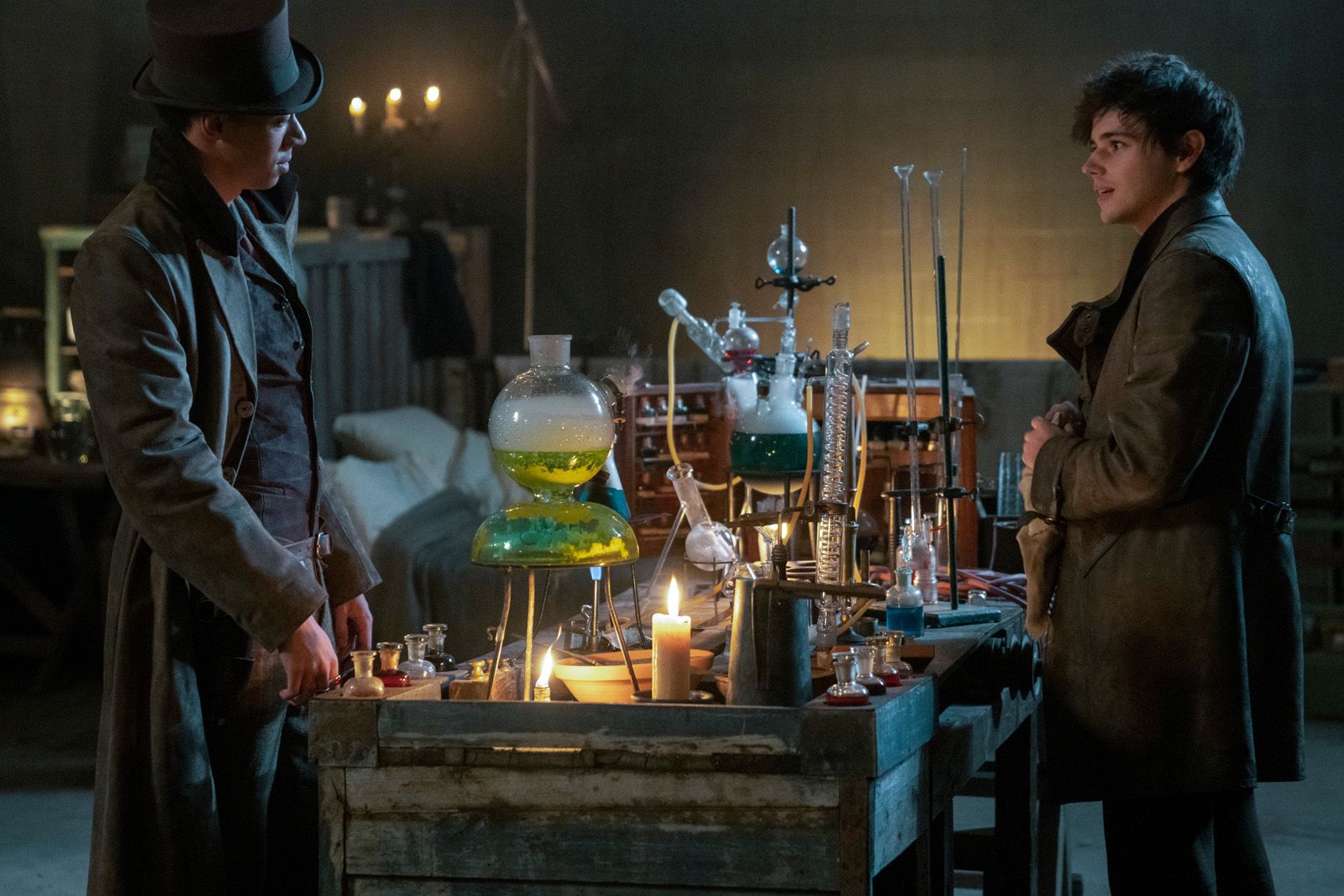 Shadow and Bone : La saga Grisha : Shadow and Bone : La saga Grisha ...