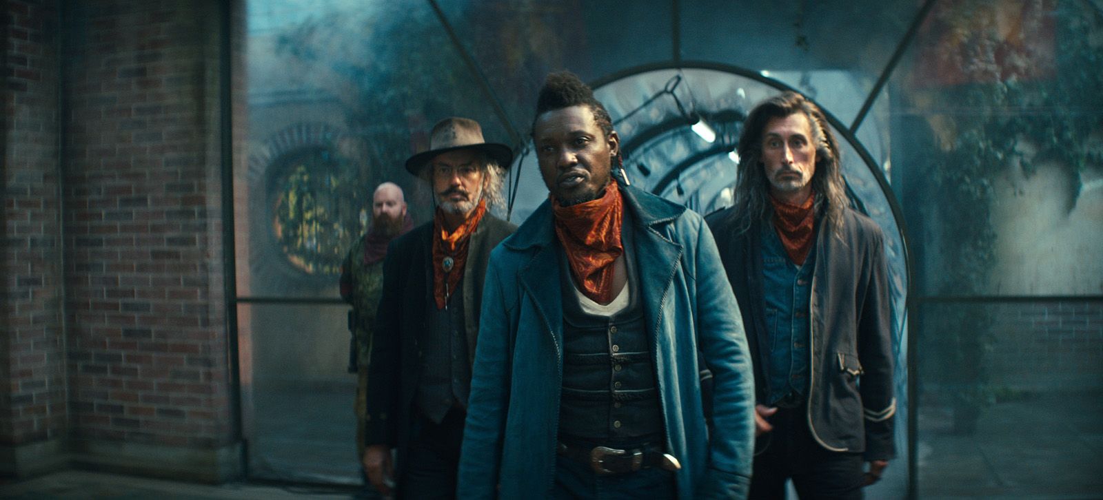 Photo de Josh Randall - Sweet Tooth : Photo Tawanda Manyimo, Josh ...