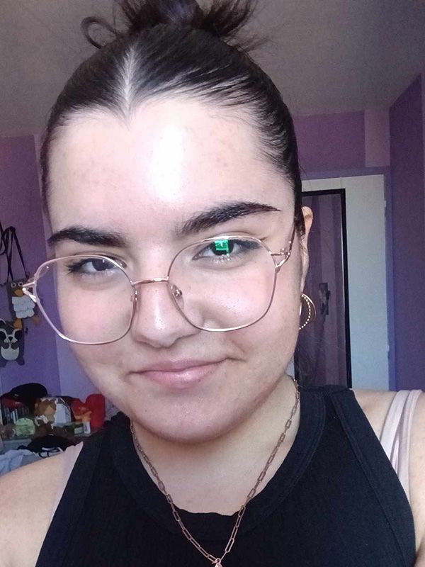 Laula Teixeira - AlloCiné