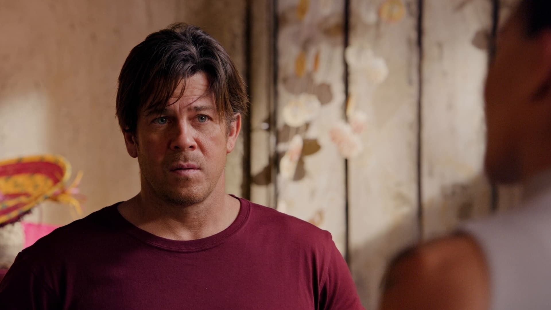 Poster Almost Paradise saison 1 - Affiche 12 sur 37 - AlloCiné